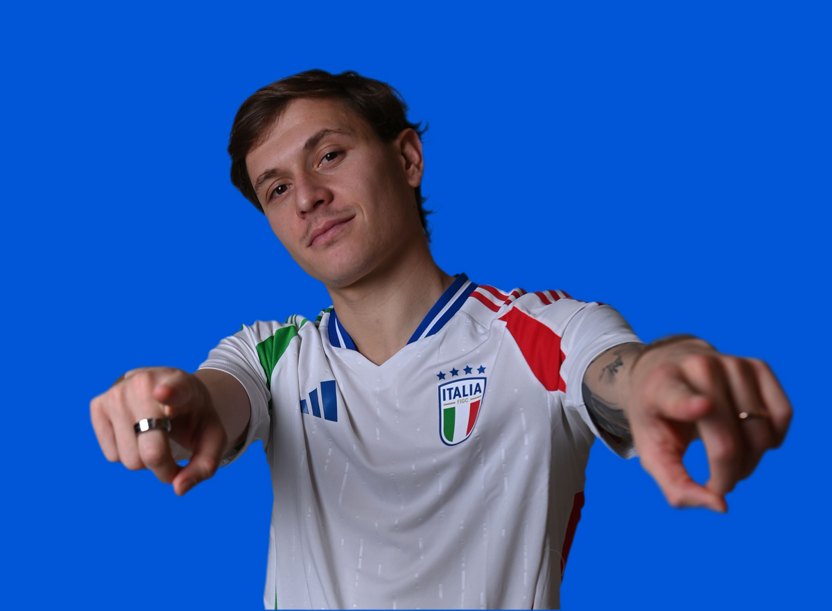Italy 2024 ‘Barella’ Away Jersey – City Soccer Plus